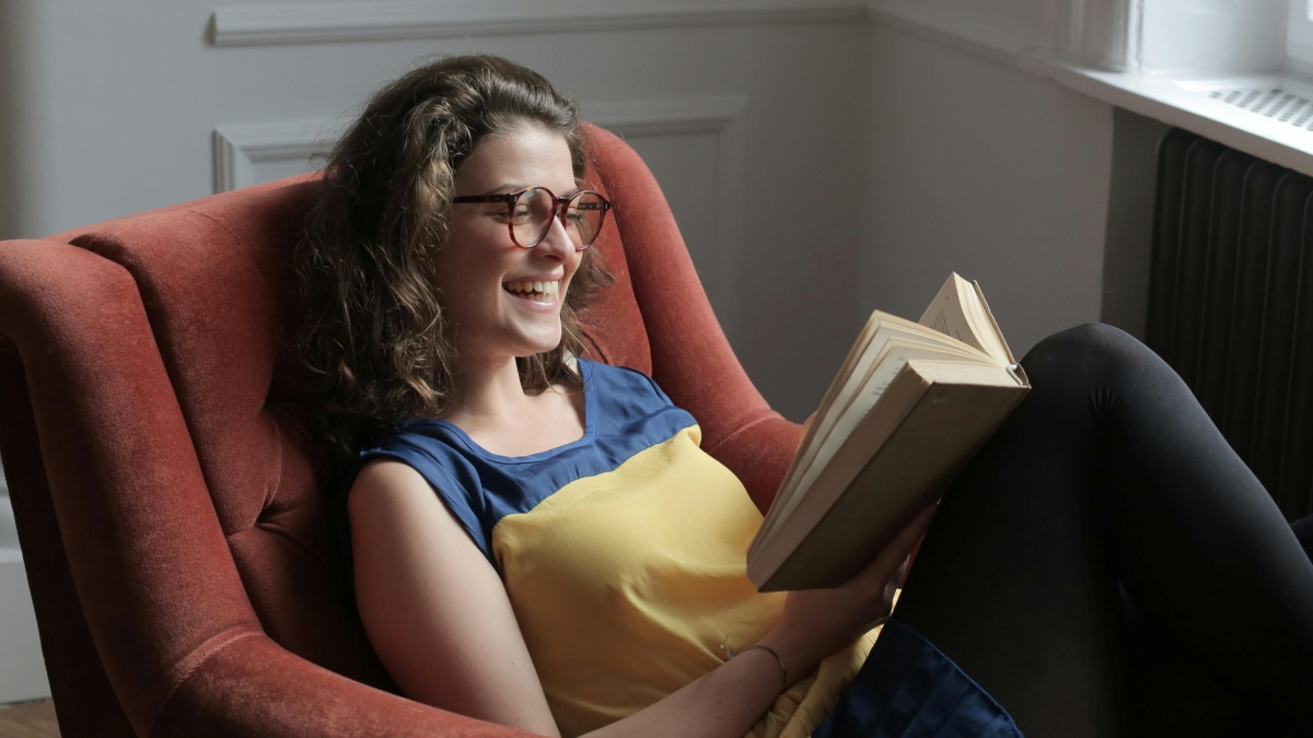 5 books that honestly feel like chatting with your smartest friend