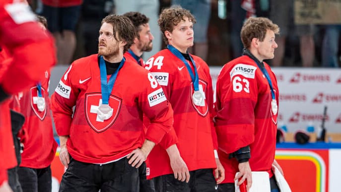 «Eine Nation in Schockstarre»: Ausland leidet mit Nati mit – von NHL ...