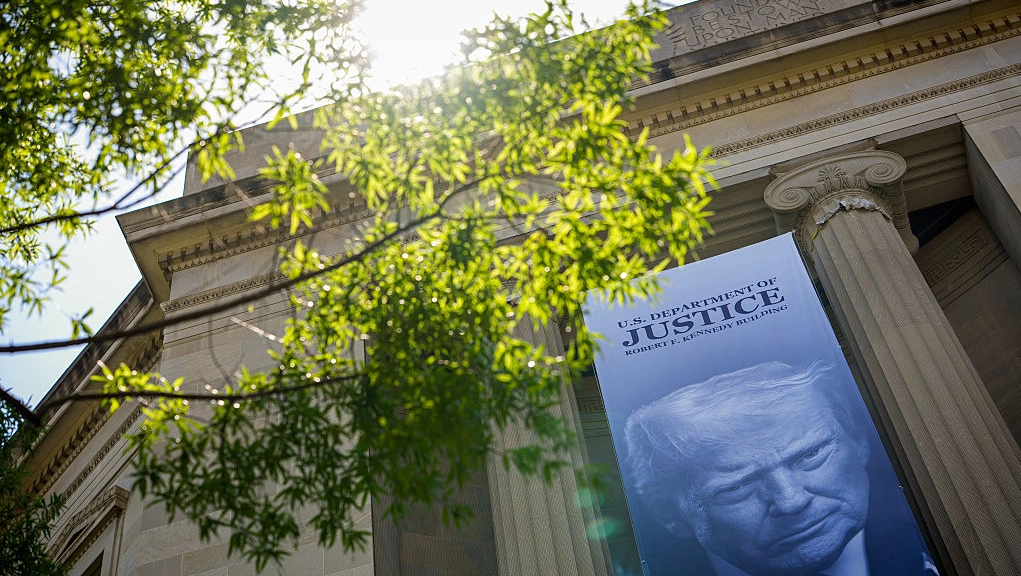 Trump approval sinks to 34% as GOP faces midterm risks