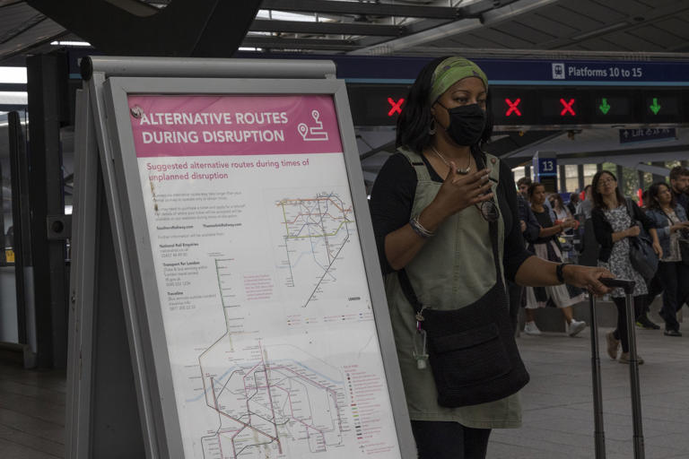 Tube chaos as two lines part suspended over morning rush hour