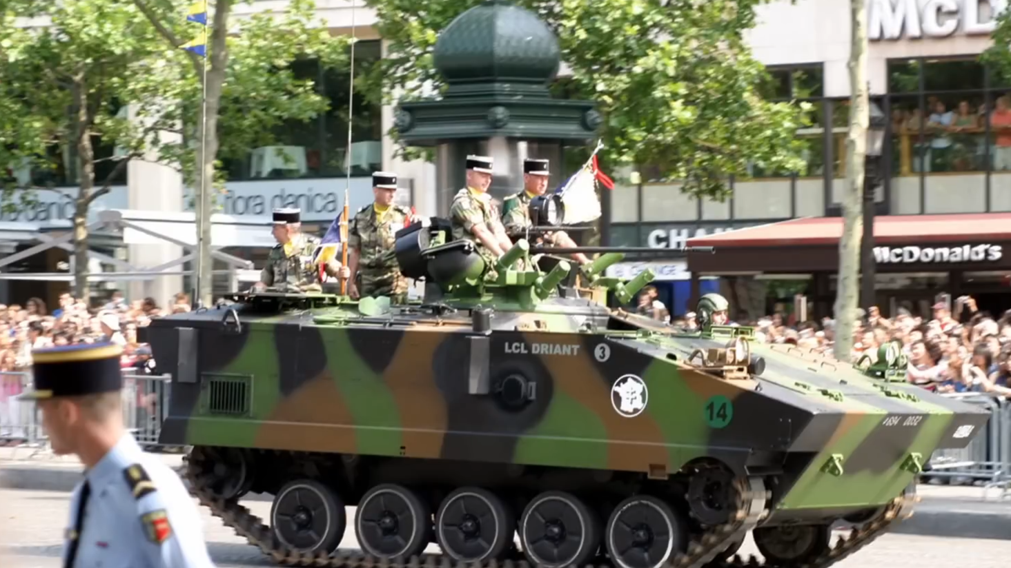 Die Bundeswehr kaufte den HS-30 – und ignorierte offenbar die bessere ...