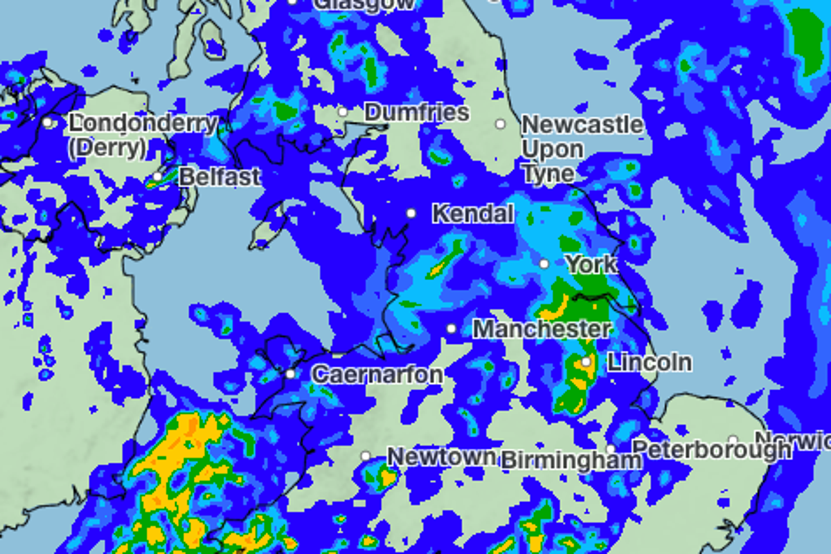 UK to be lashed by days of heavy rain, bringing heatwave to abrupt end