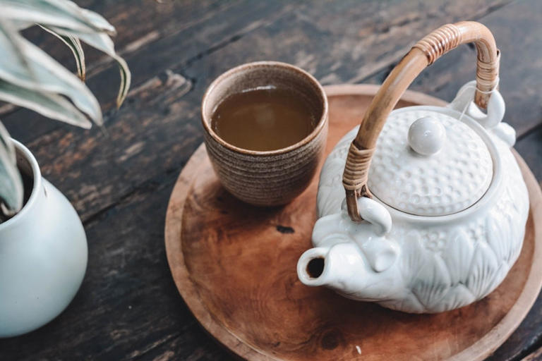 Dietitian breaks down the difference between morning and evening tea ...