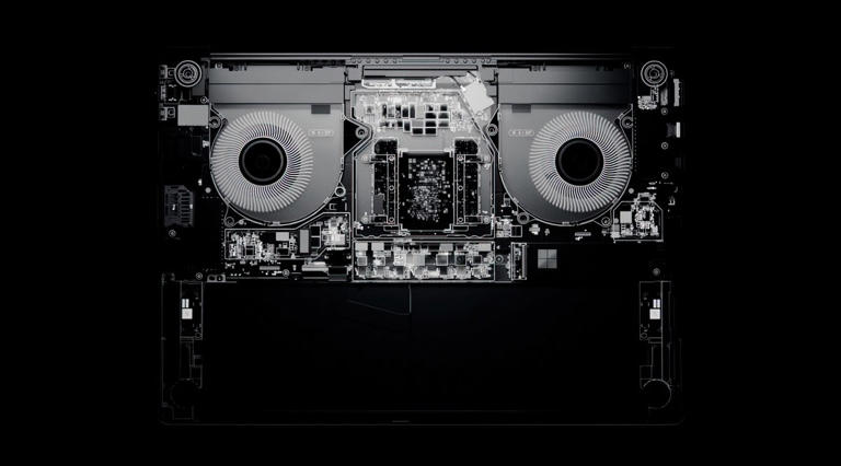 Microsoft annonce son Surface Laptop Ultra : NVIDIA RTX Spark et écran ...