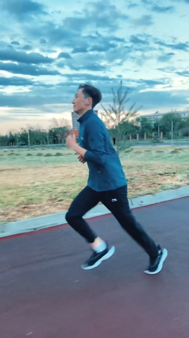 Playing sports: Action and motion on camera