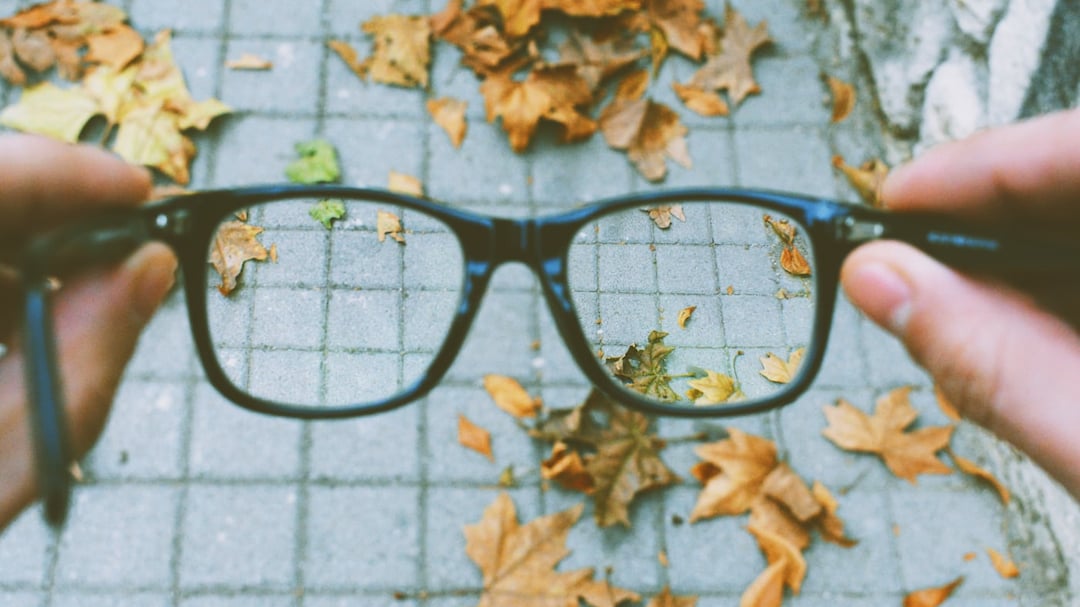 Apple smart glasses launch pushed to late 2027, to get distinct design ...