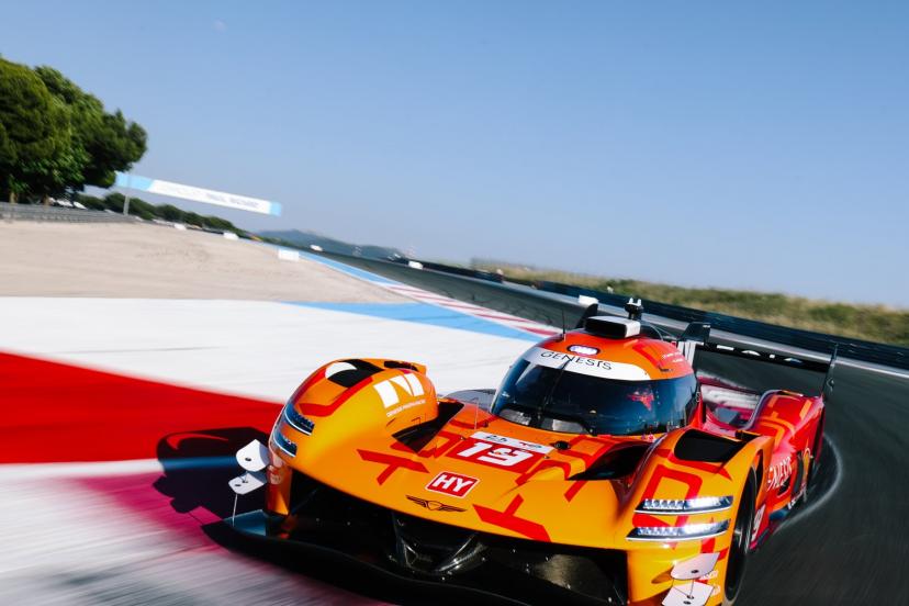 Genesis passe à l'orange