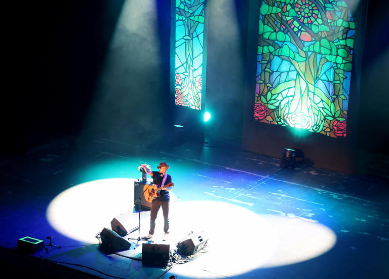 Jason Mraz is still yours and more (Syracuse concert review, photos ...