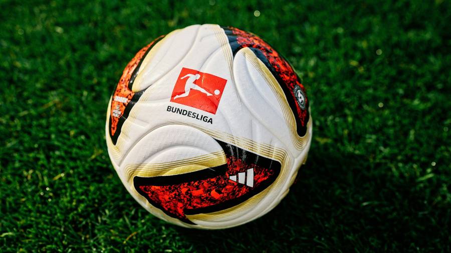 Adidas präsentiert Bundesliga-Ball