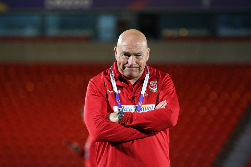 Ex-England manager dies 24 hours after being on BBC as tributes paid to ...