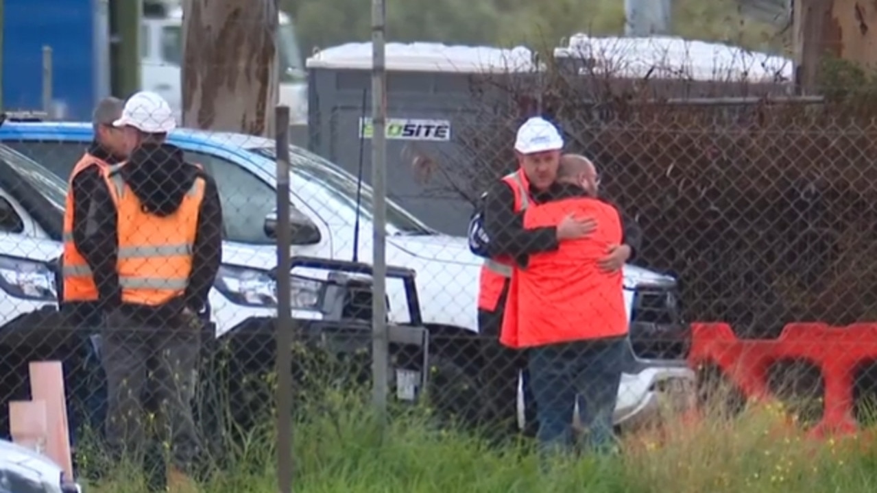 Man electrocuted after lift hits power lines