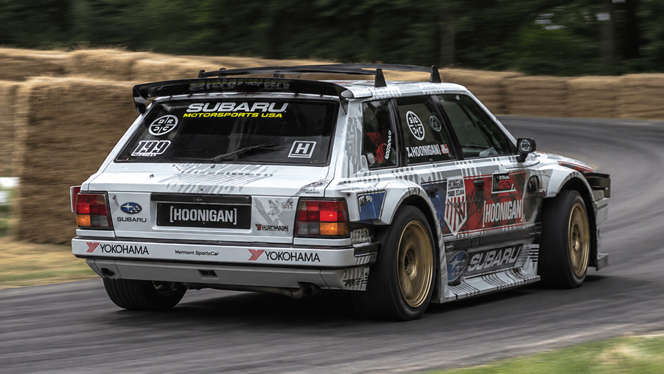 How does the 860HP Subaru build boost during full throttle runs?