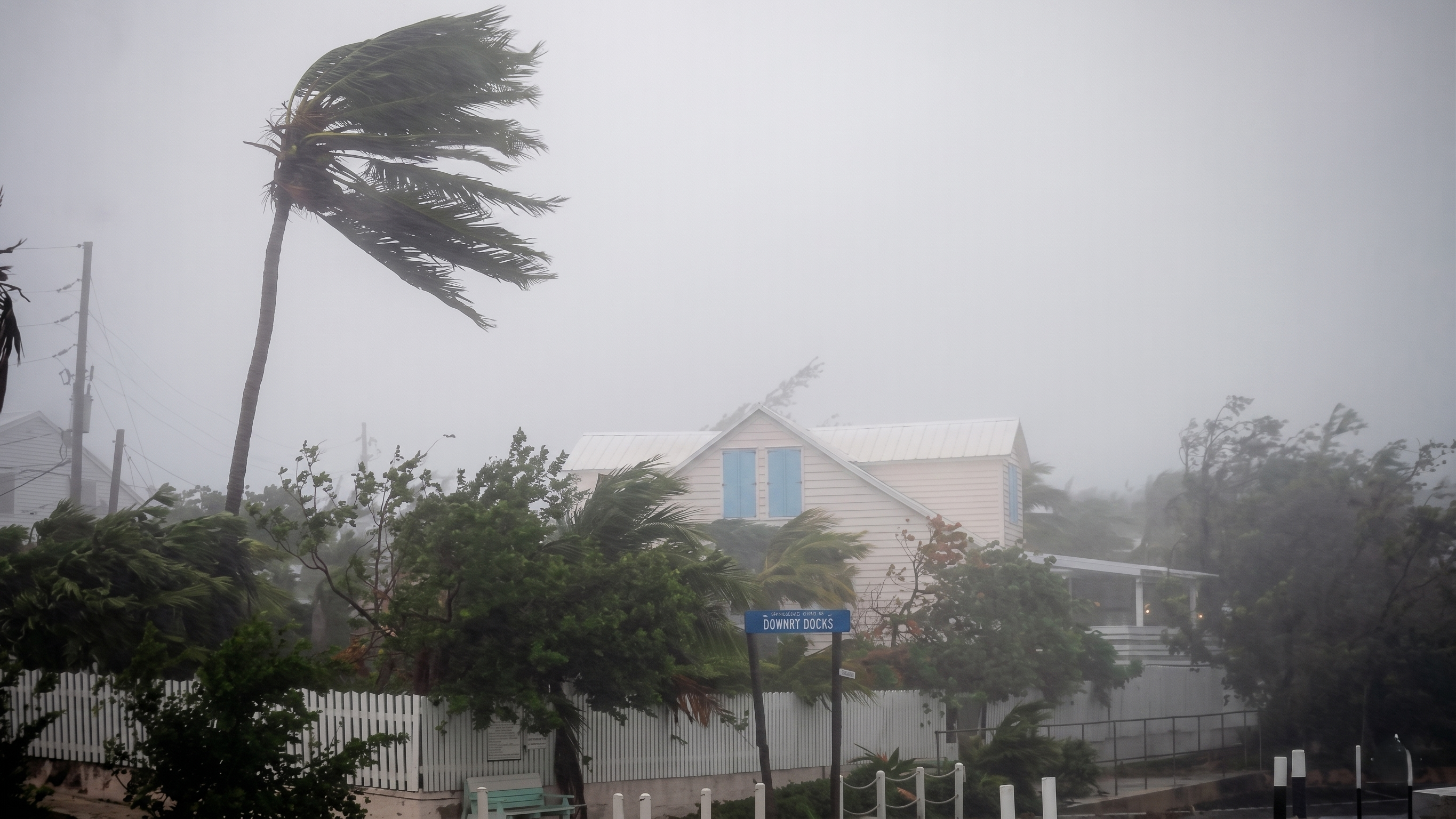 New data shows 100% chance of super El Niño as Panama Canal faces danger