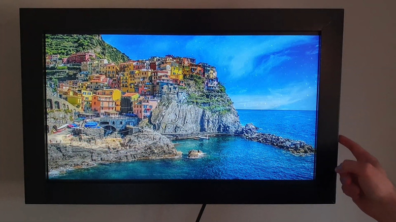 6 cool projects you can do with a Raspberry Pi and display
