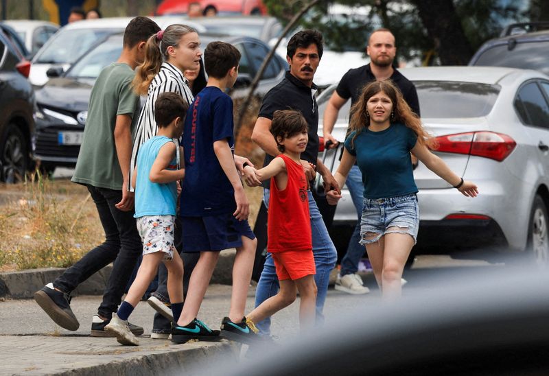 Israel's Netanyahu orders attacks in Beirut's southern suburbs