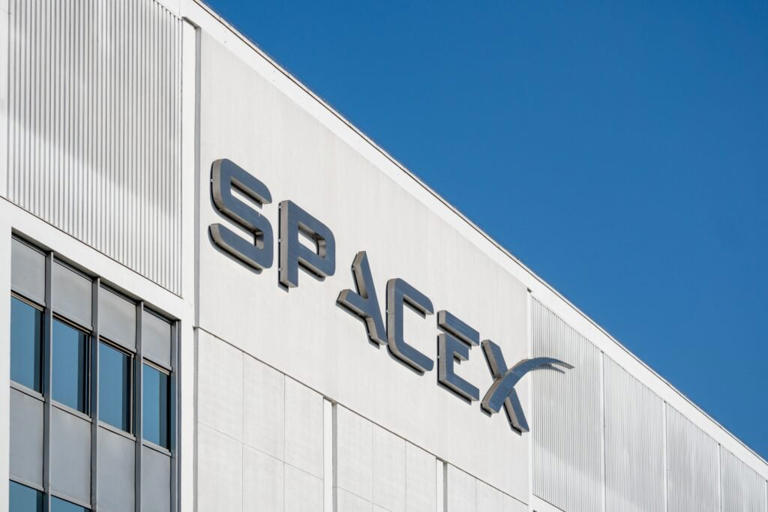 SpaceX IPO could trigger $30 trillion worth of 401(k), retirement money ...