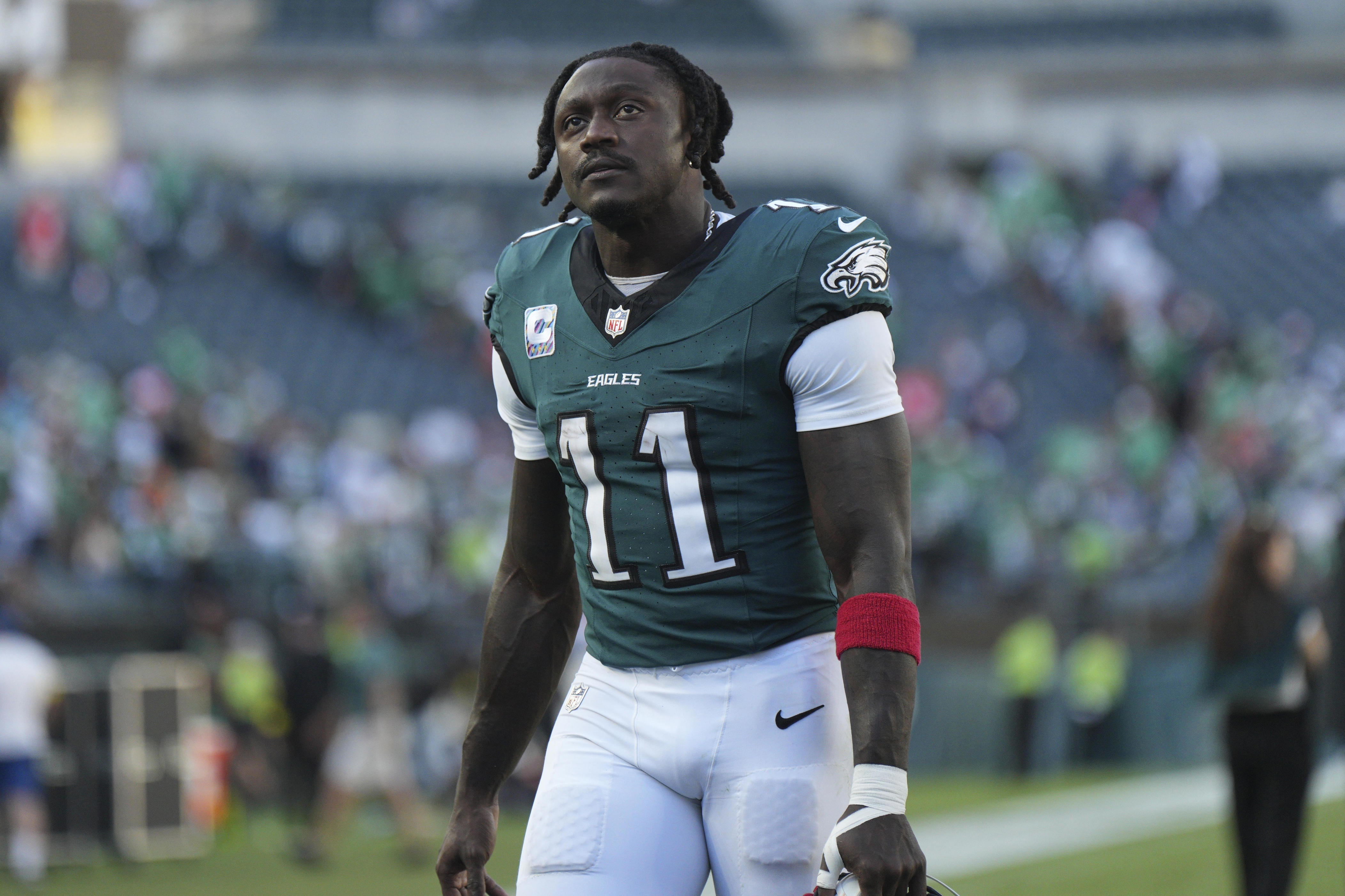 AJ Brown trade talks between Patriots, Eagles entering critical phase