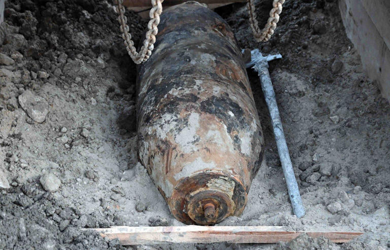Historische Bombe explodiert: Mehrere Tote und Verletzte