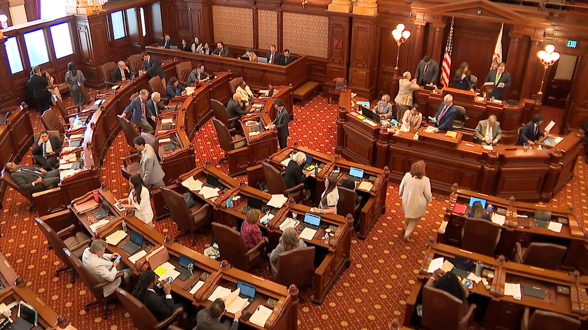 Illinois legislature passes $55B budget without Bears stadium bill