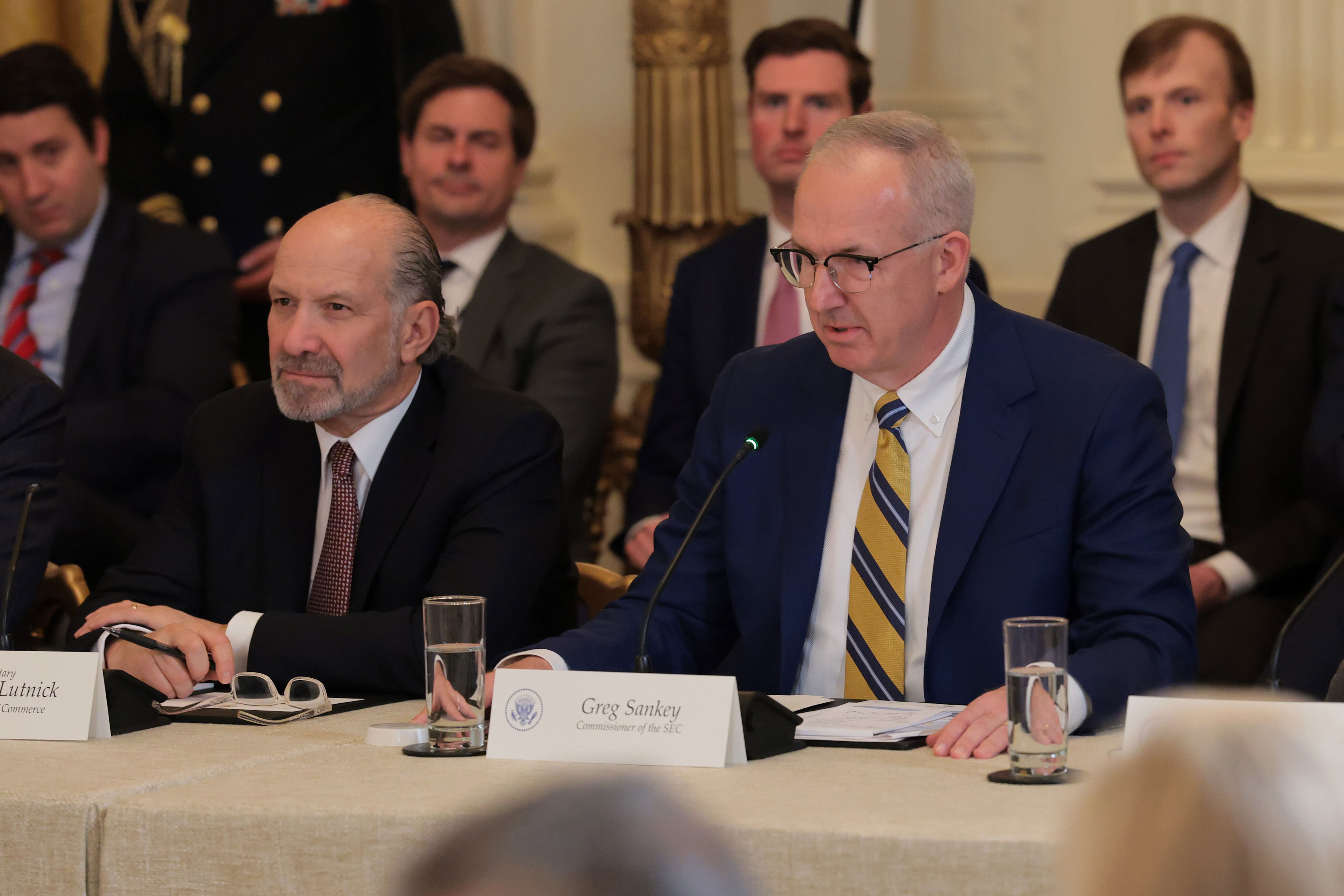 SEC closes spring meetings supporting 16-team playoff but not ...