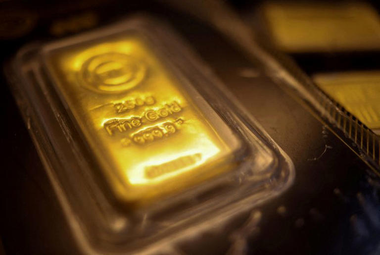 Gold dips with inflation worries rising on Middle East conflict