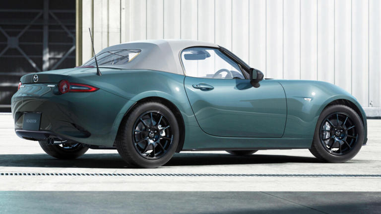 Mazda finally gives the ND Miata its first green color