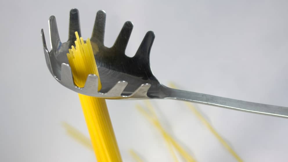 Warum hat der Spaghettilöffel eigentlich ein Loch?