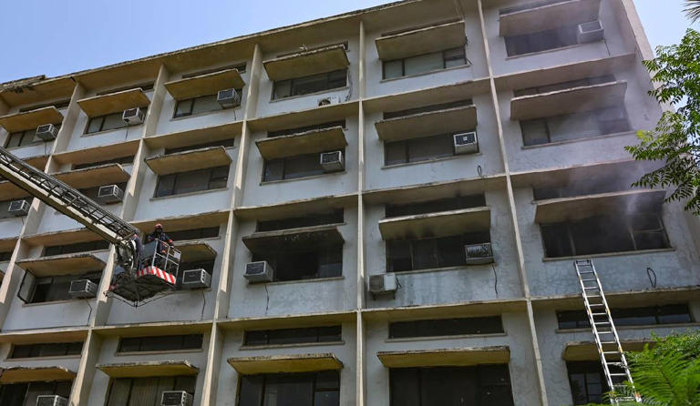 Fire breaks out at Ministry of Education office in Delhi's ITO