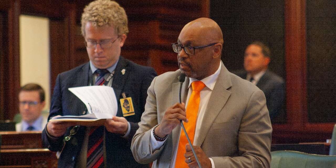 Illinois lawmakers send home, auto insurance rate bills to governor