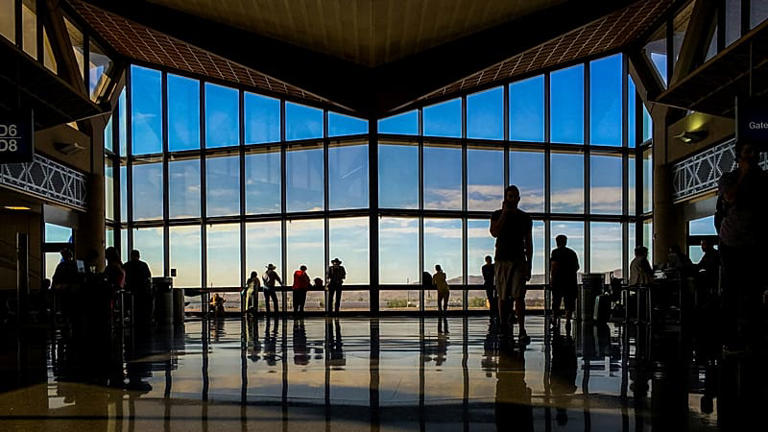 EES delays: Wizz Air urges Brits to arrive at European airports three ...