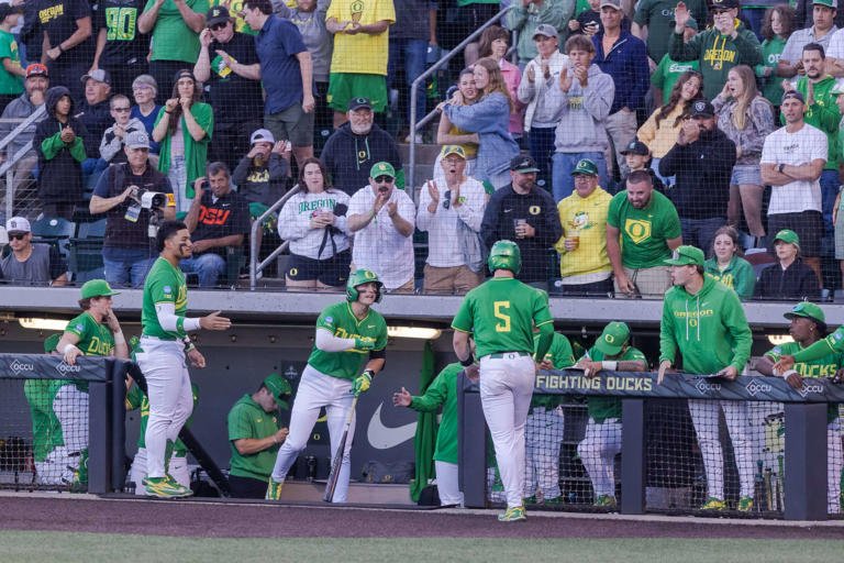 No. 11 Oregon Ducks defeat Oregon State in Eugene regional, face Texas ...