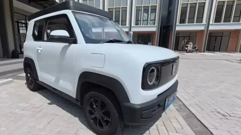 Sun V resmi masuk Indonesia, mobil listrik mini SUV dengan panel surya ...