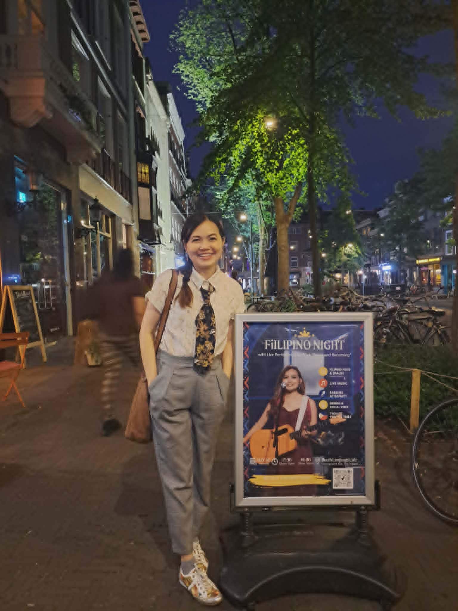 Dutch café celebrates Filipino night with singer Acel Bisa