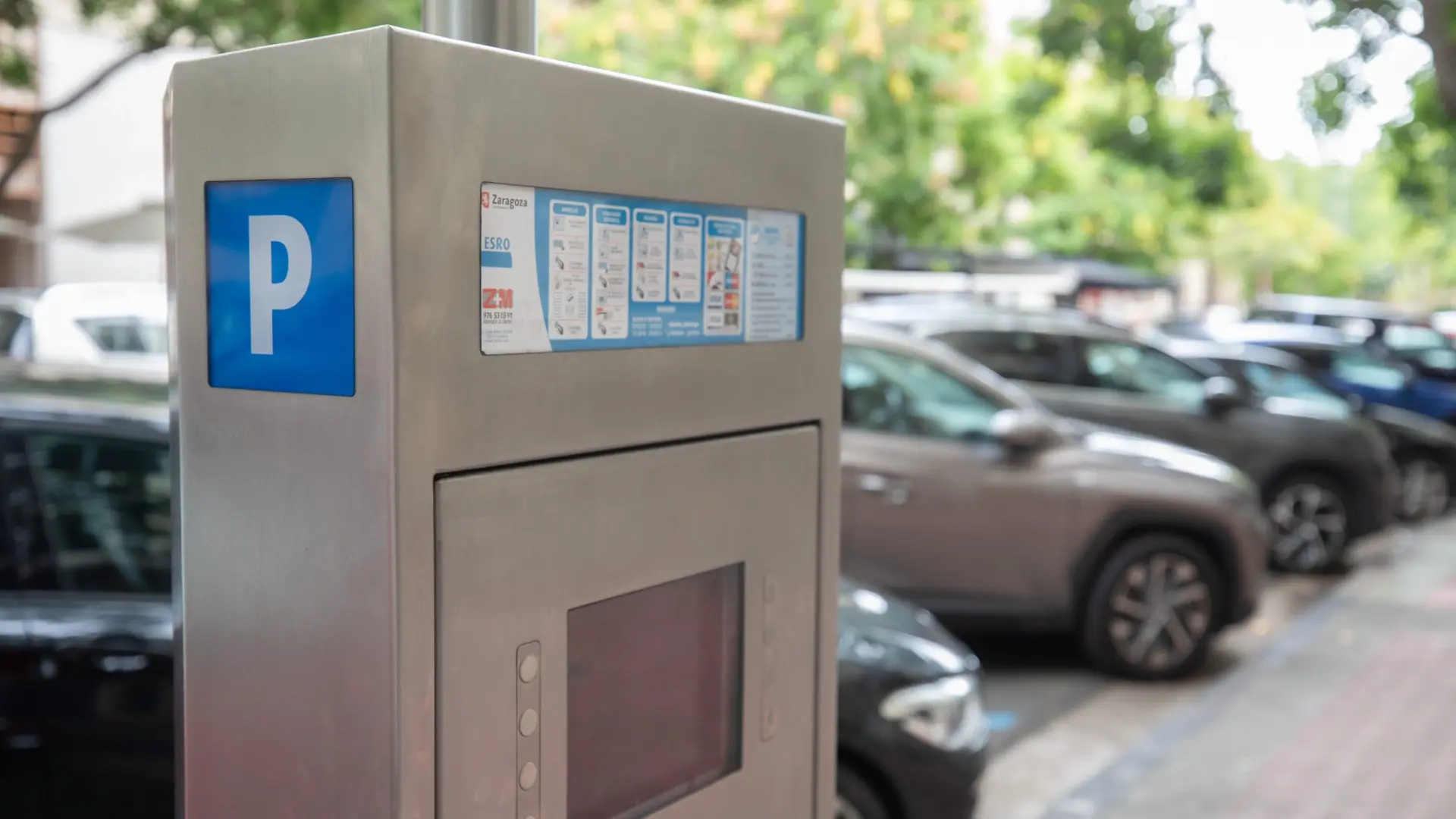 Problemas en la zona azul de Zaragoza: más de dos horas sin pago a ...