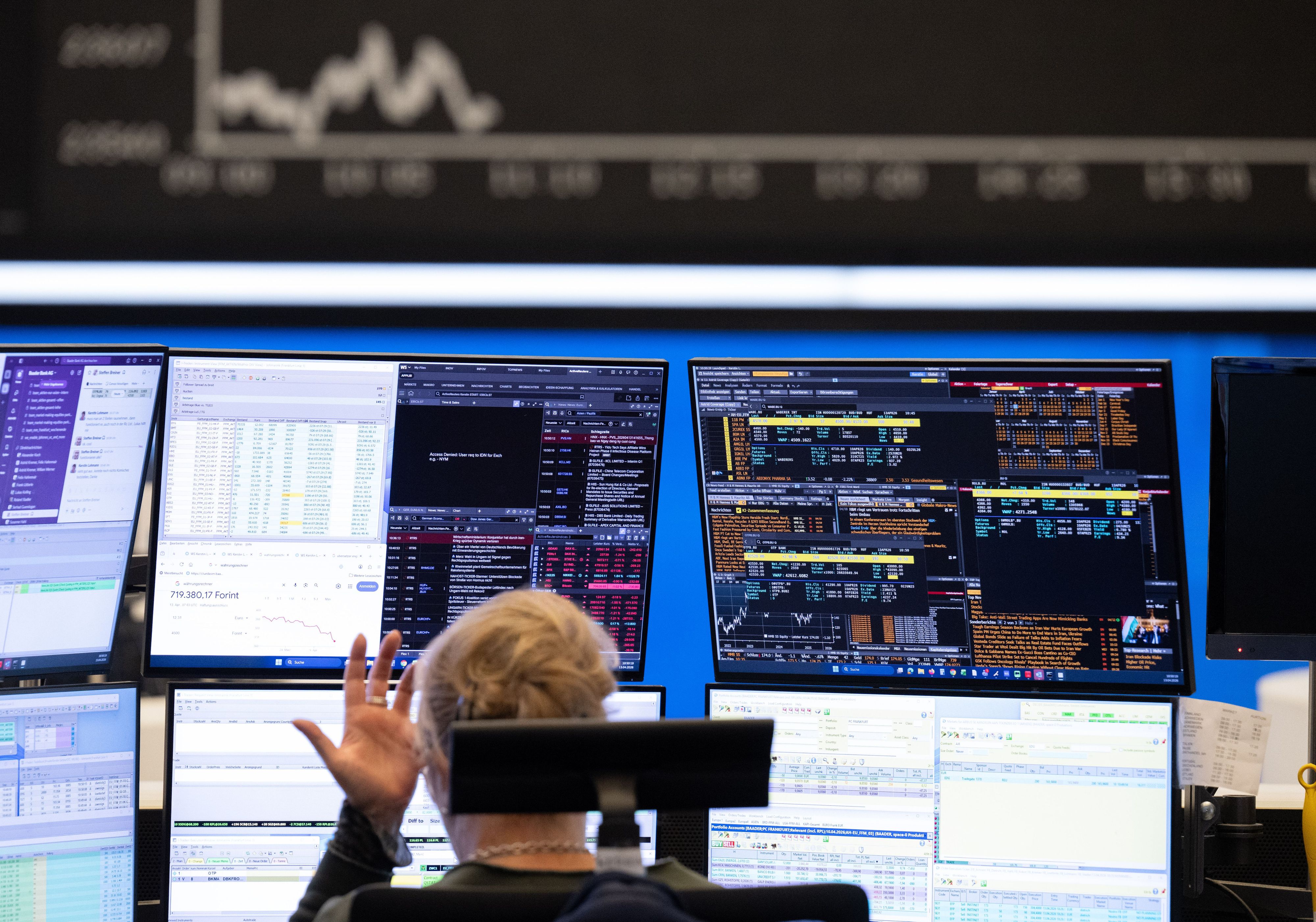 Dax beginnt Monat mit Verlusten