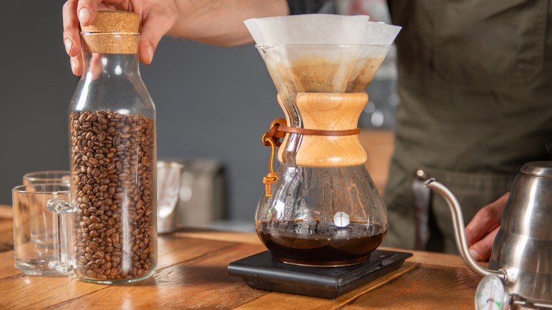 How to make pour-over coffee at home with a Chemex