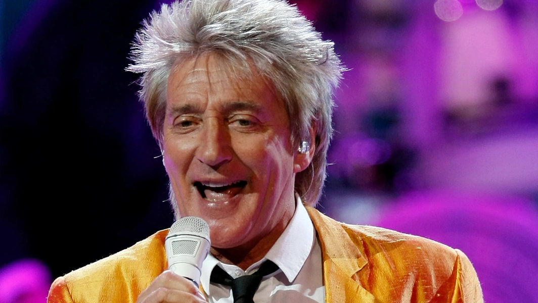 Rod Stewart halts Vegas shows after sudden health setback