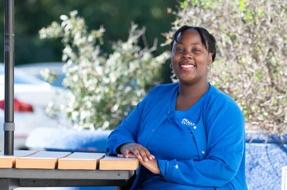 Michelle Henderson had every reason to quit. She chose her sister’s ...