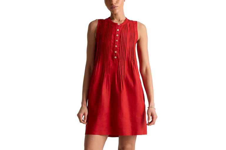 I'm 5'2", and these are the 12 cool-girl pieces I'm adding to my summer ...