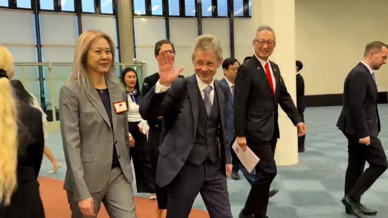 Czech Senate president visits Taiwan despite pressure from Beijing