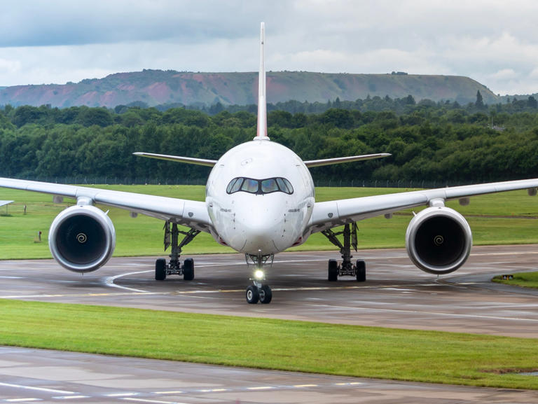 Emirates flight from Edinburgh to Dubai rerouted to Manchester over ...