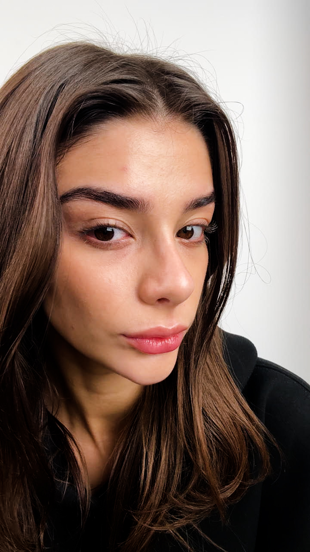 How to make shiny eyelashes with this hack