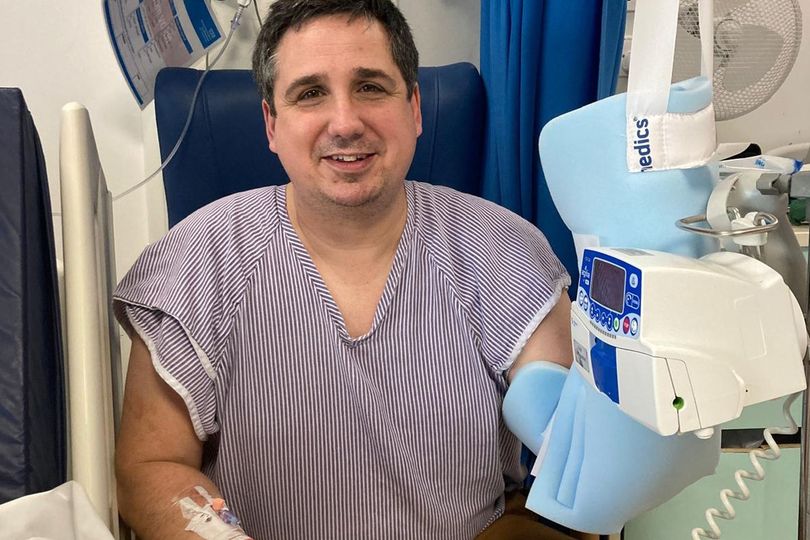 Man needs surgery after poisoning himself picking berries for gin
