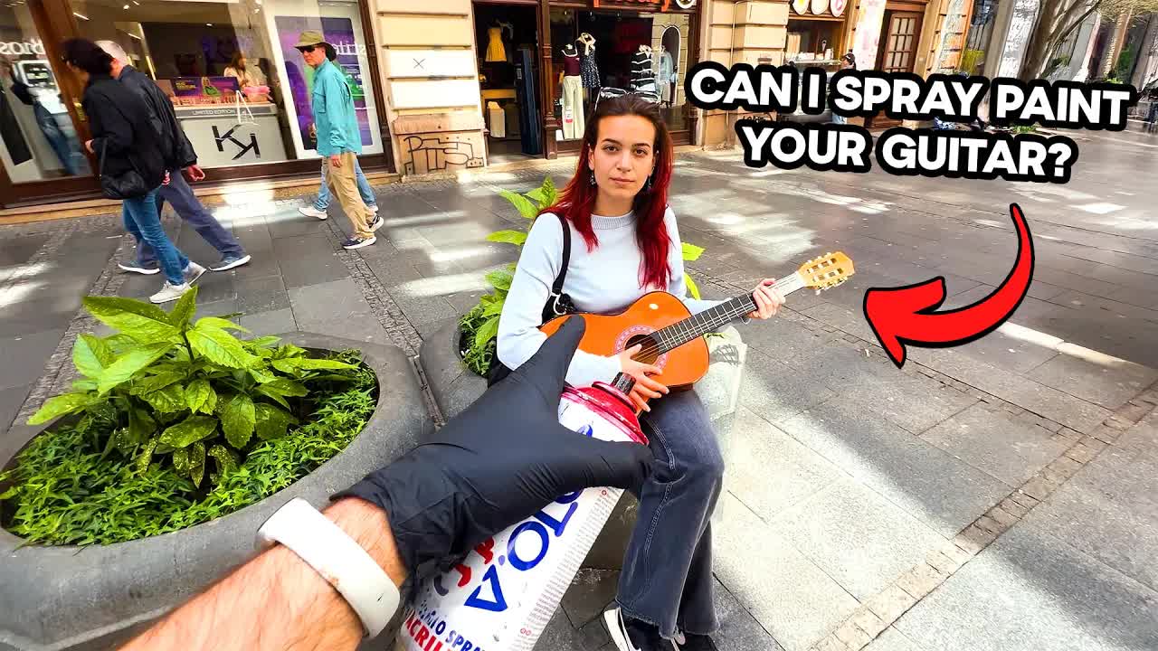I found a stranger willing to let me paint her guitar