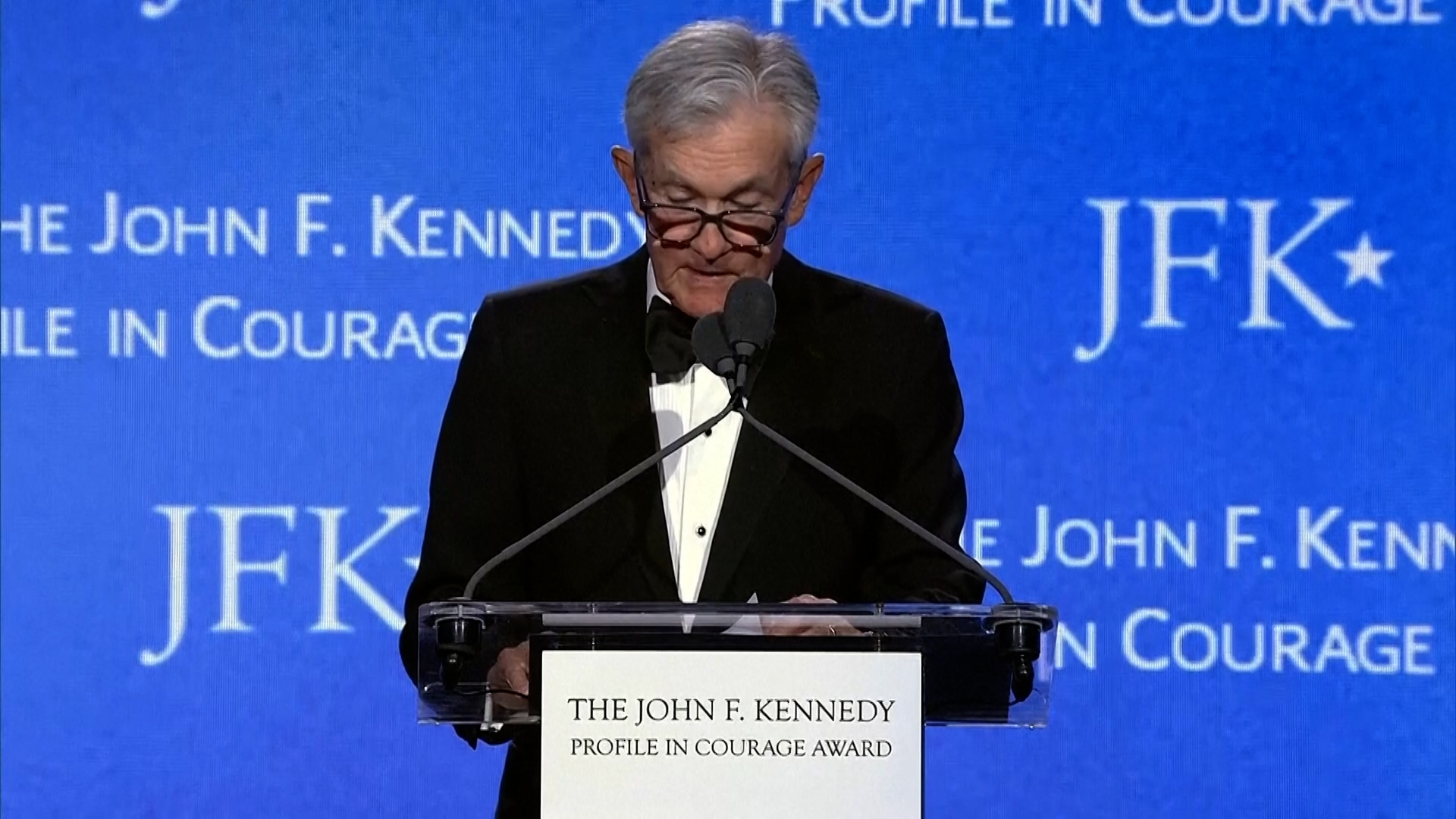 Jerome Powell warns against political interference in Fed policy