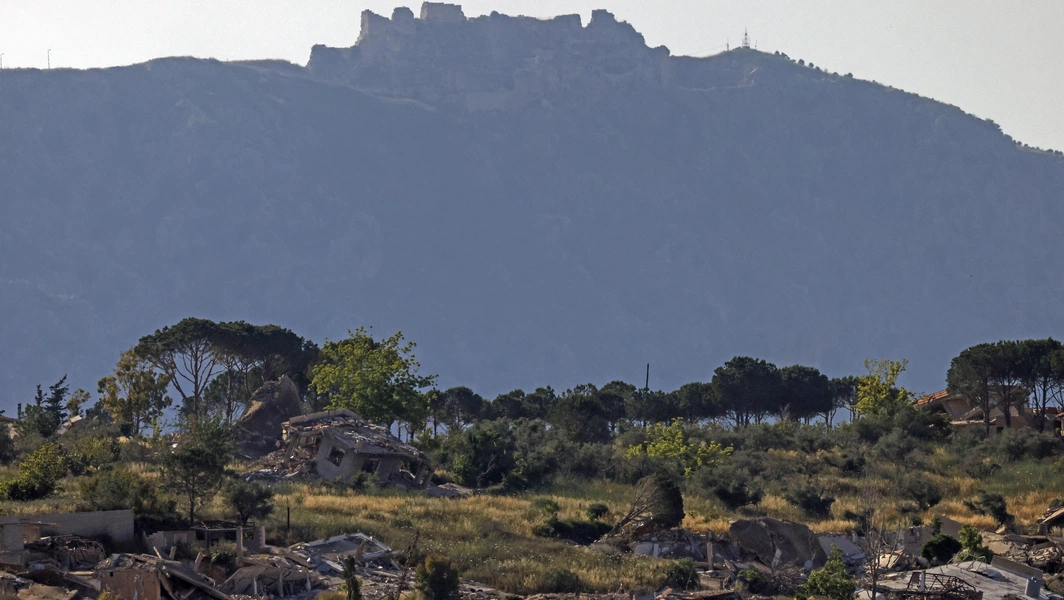 Israeli forces seize Beaufort Castle in deepest Lebanon push