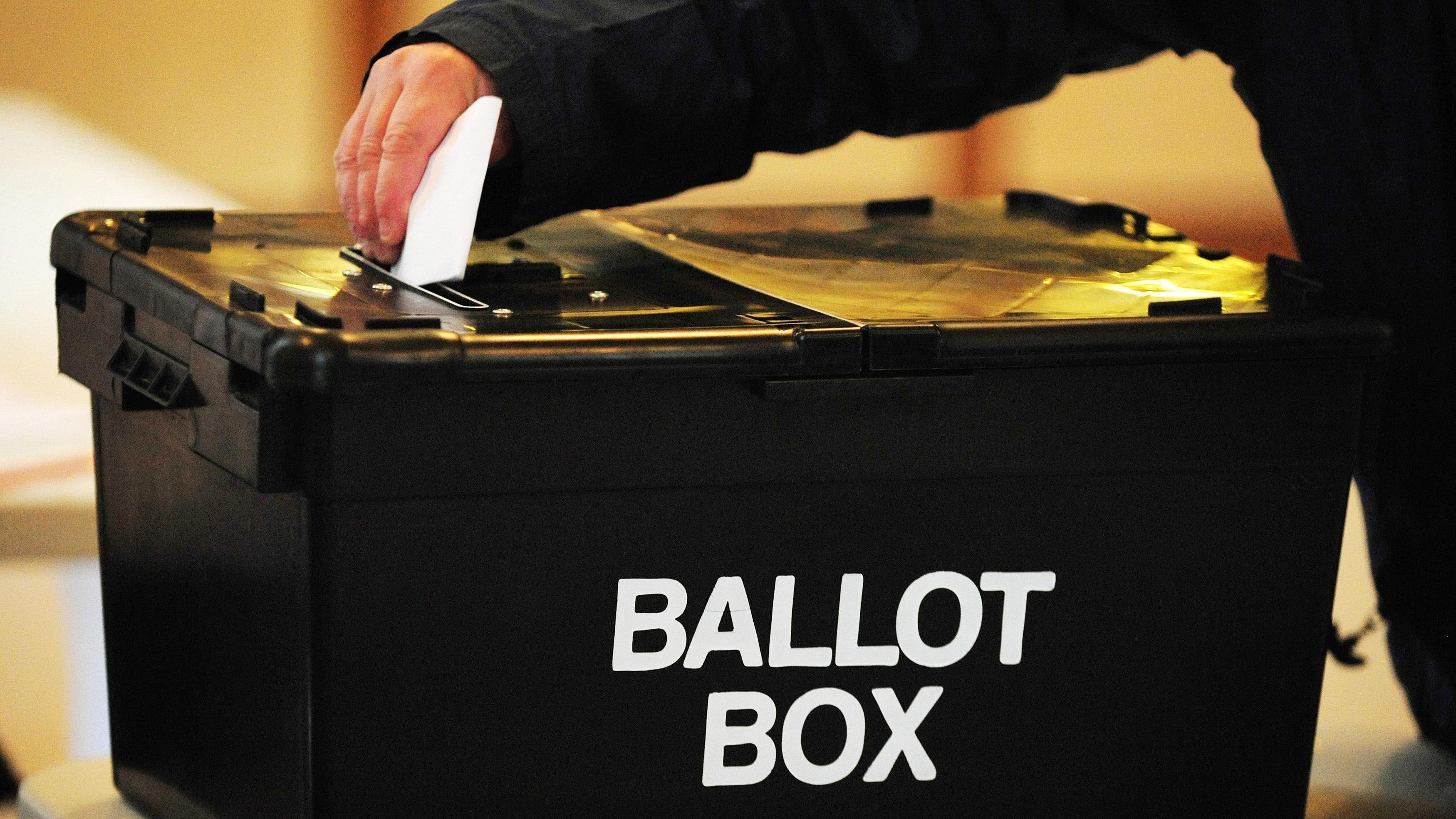 Independent election observers arrive in Jersey