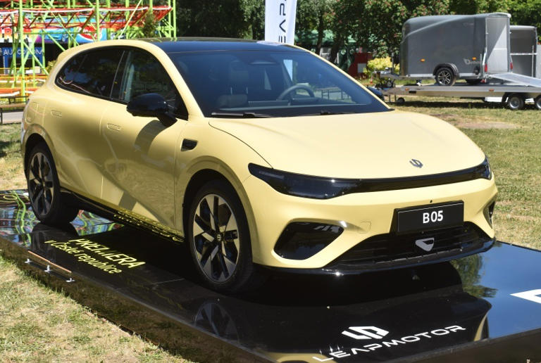 Leapmotor přivezl do Česka elektrický hatchback
