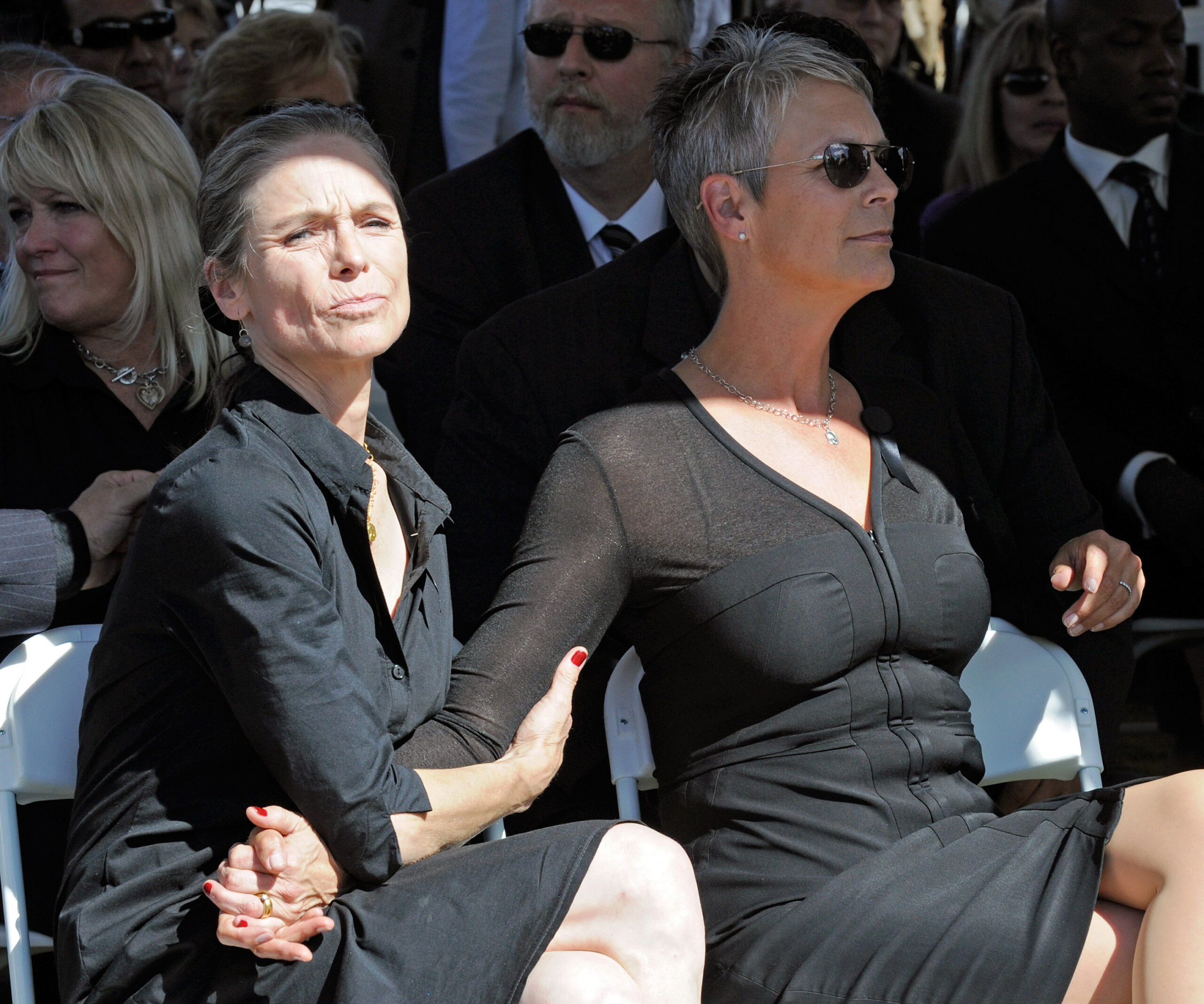 Jamie Lee Curtis announces death of actor sister Kelly aged 69