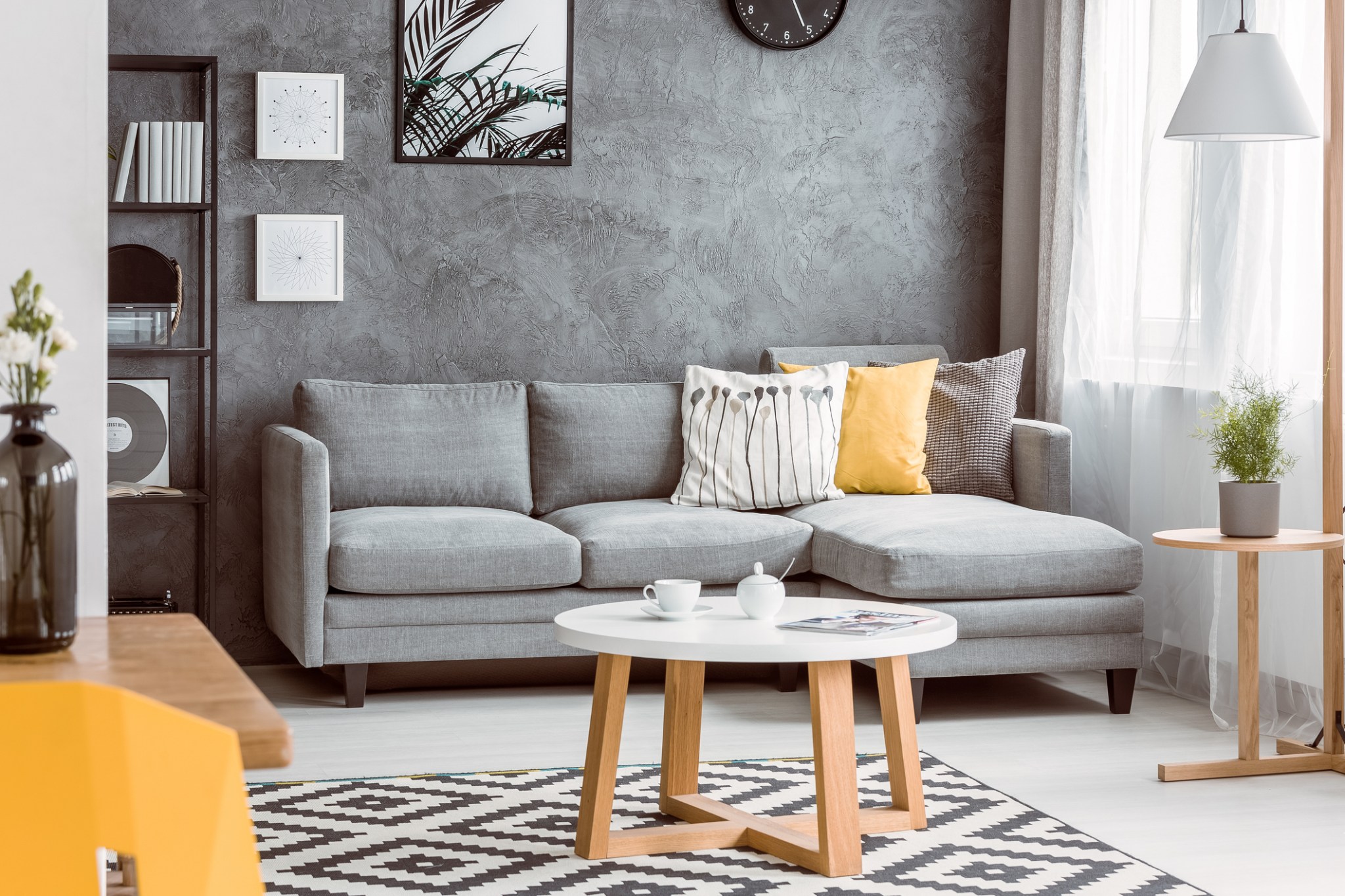Millennial Urges People Stop Blaming Generation for One Hated Design Choice